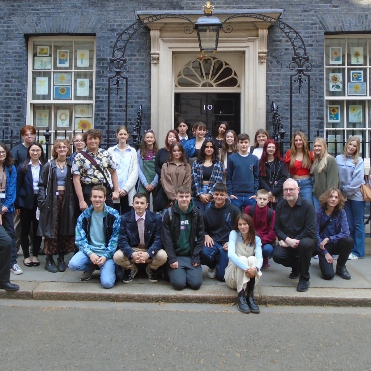 Long Road Sixth Form College - Politics students visit 10 Downing Street!