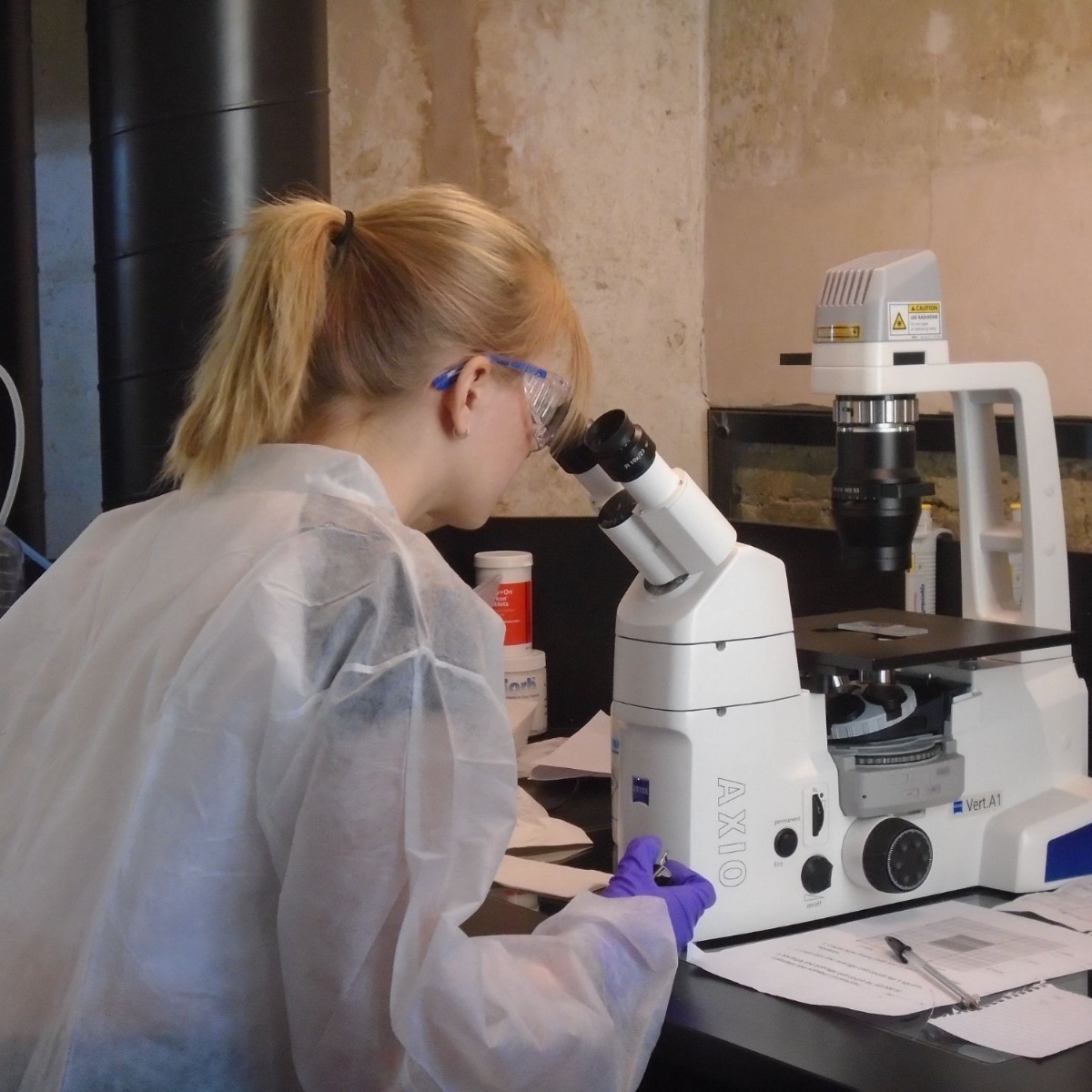 Long Road Sixth Form College - Biologists get hands-on experience at ...